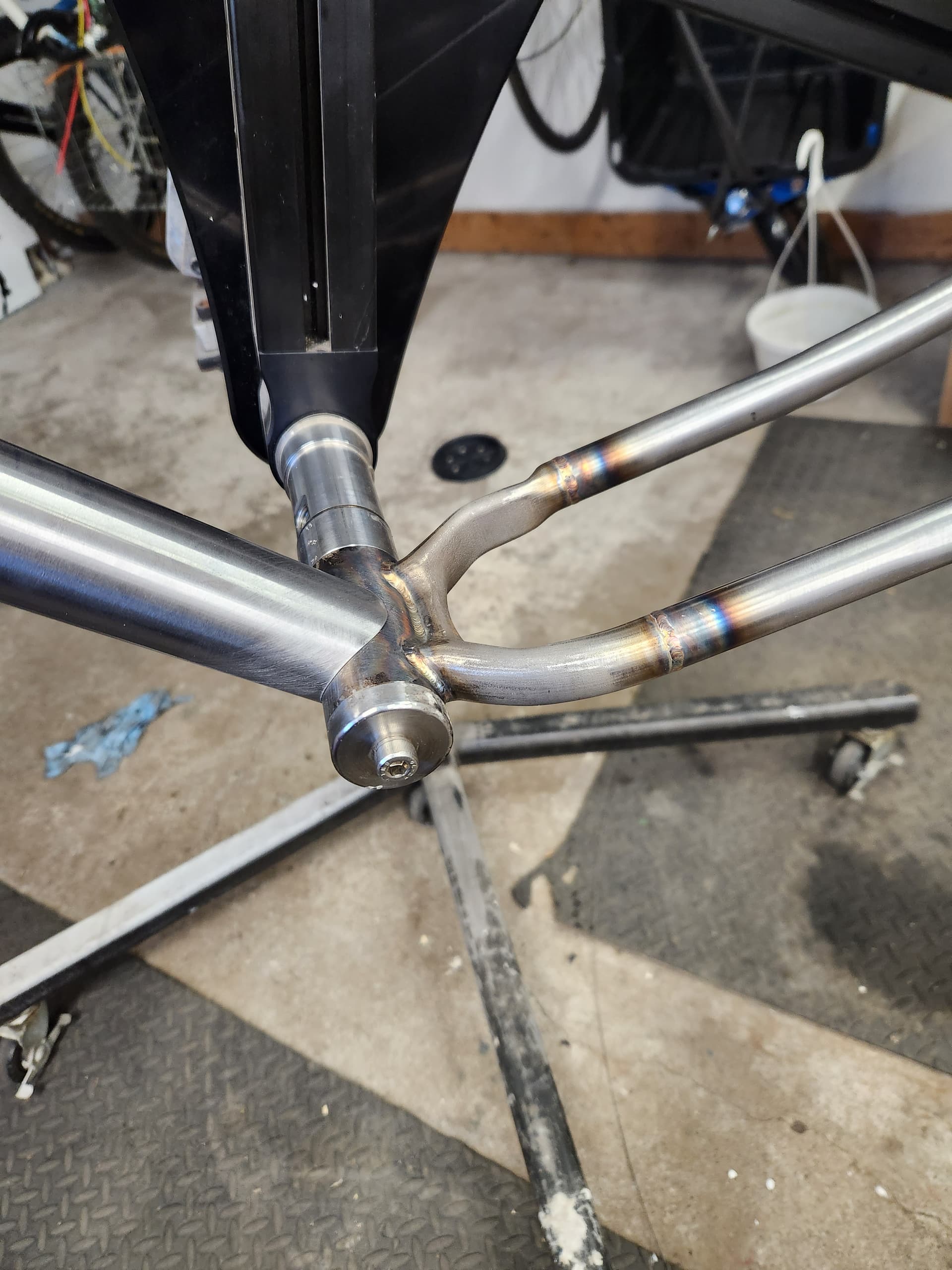 A survey of chainstay yokes for plus size tires - Education - Custom ...